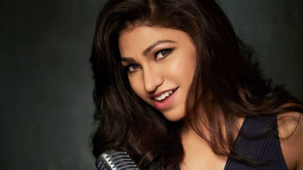 Tulsi Kumar | Success story of the Indian Singing Sensation