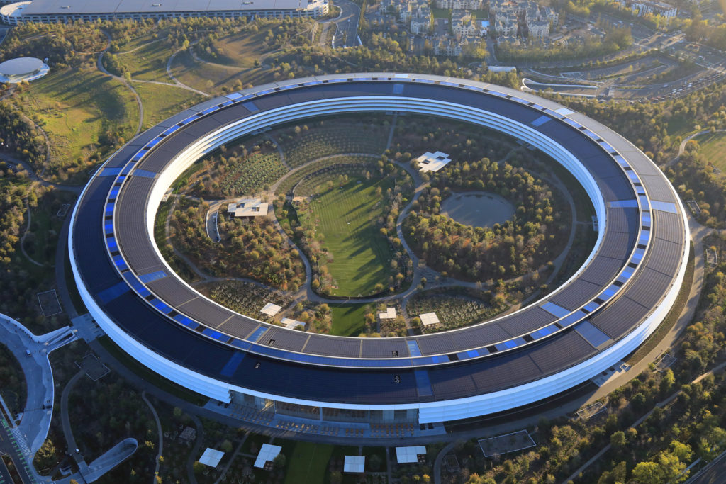 Apple | Success Story of the $3 Trillion Multinational Company