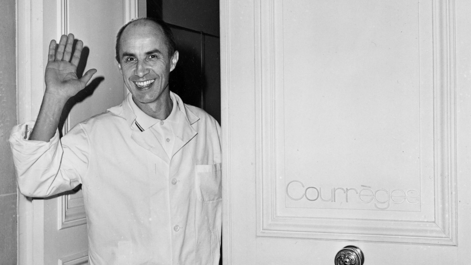Prada | Success Story of the Italian Luxury Fashion House